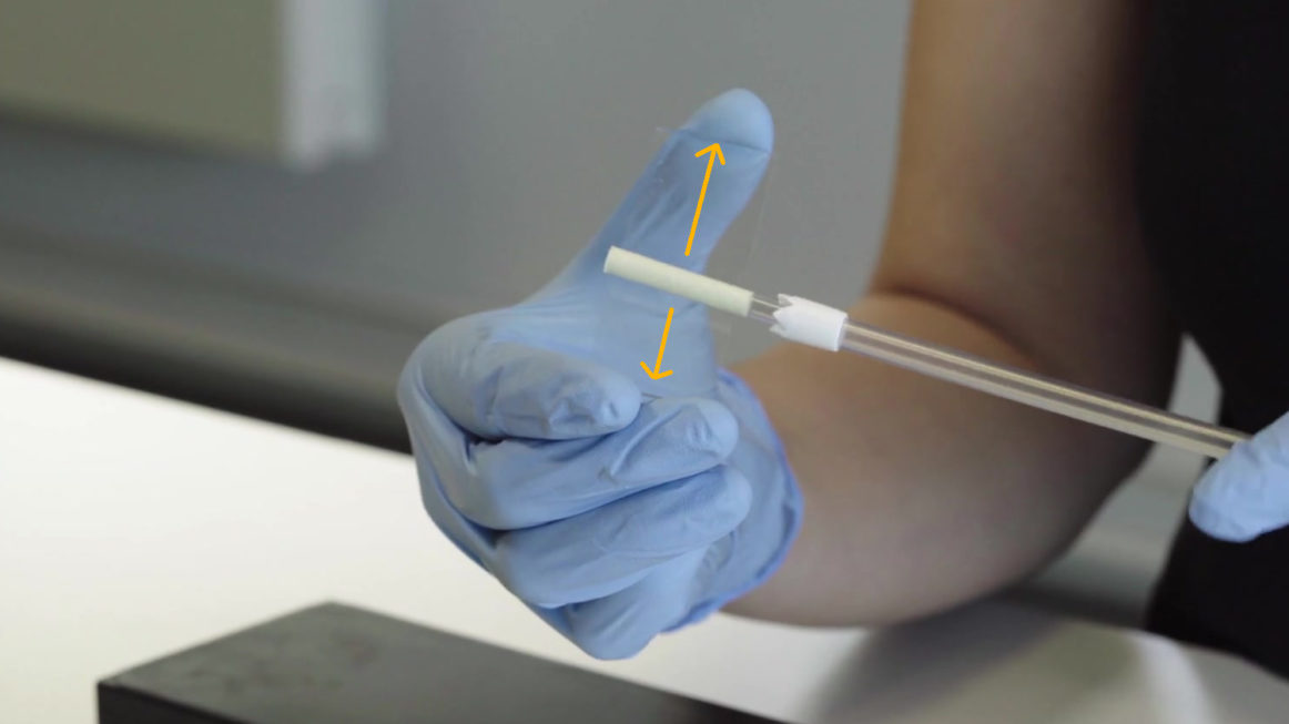 Smear and stain the sample - Oculyze