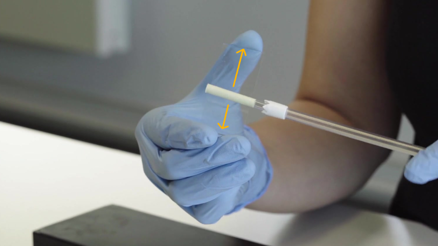 Smear and stain the sample - Oculyze