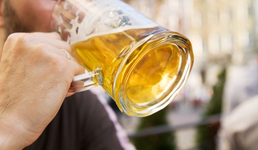 Why Do I Like to Drink Beer? The Appeal of the Brew