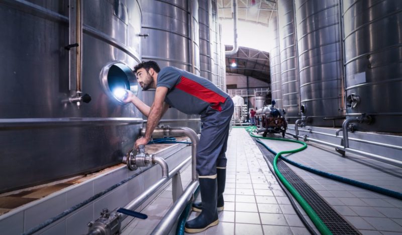 When to Transfer Wine from Primary to Secondary Fermenter