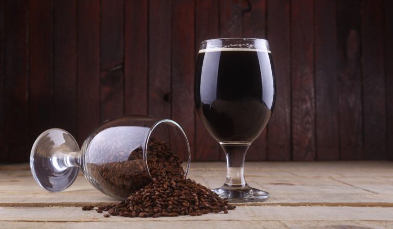 How to Use Liquid Malt Extract in Beer Making