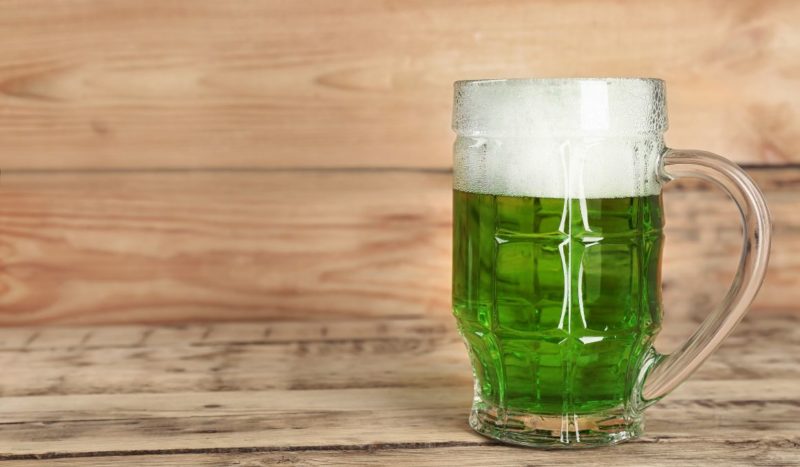 How to Make Green Beer Without Food Coloring